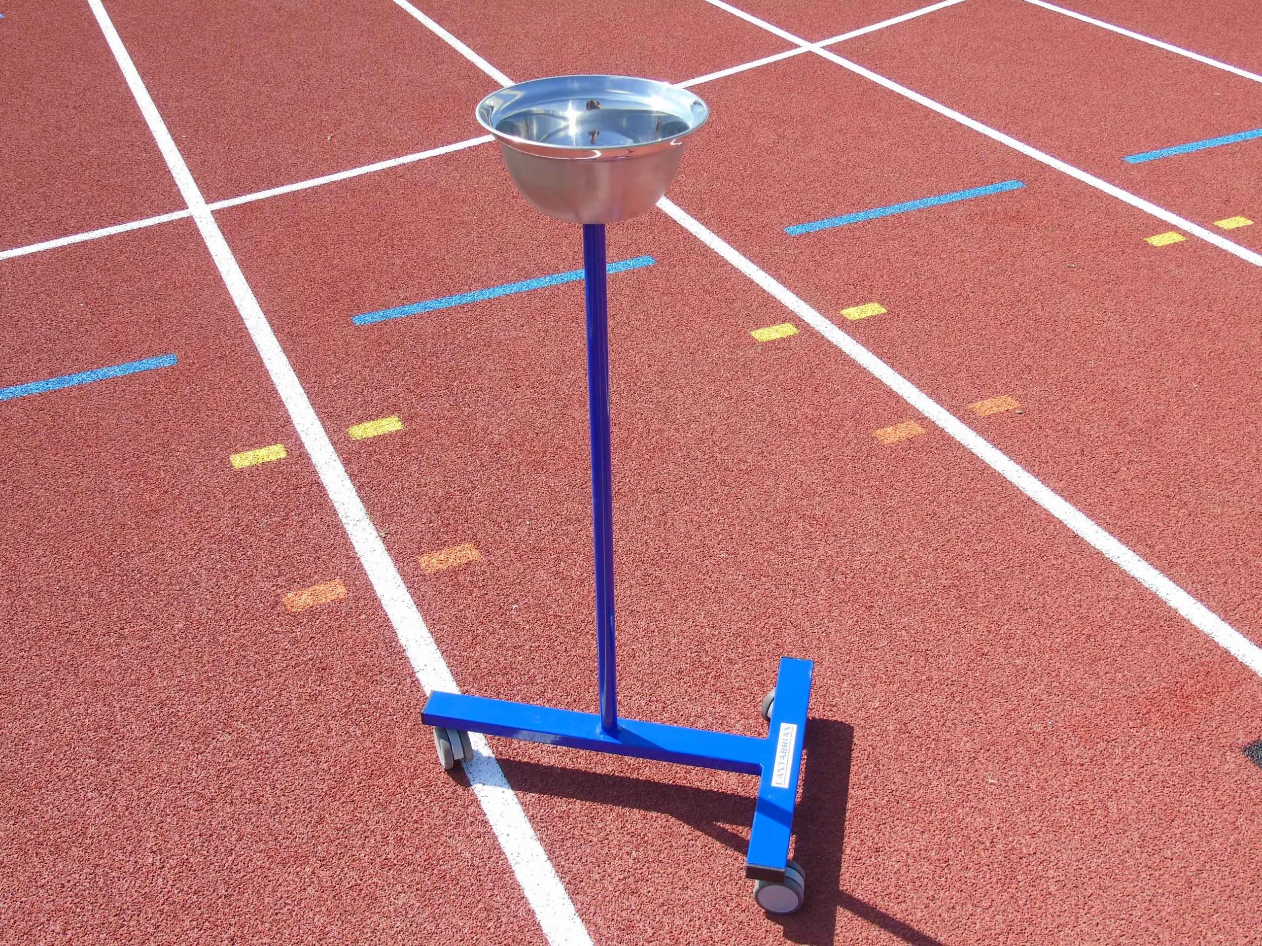 Cantabrian Club Chalk Stand - Pole Vault Poles & Accessories ...